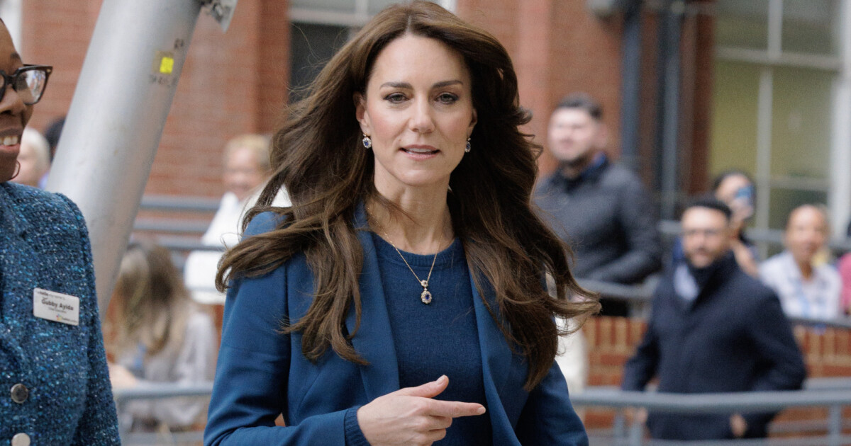 Kate Middleton : Sa photo retouchée tirée d'un shooting de 2016 ? Un ...