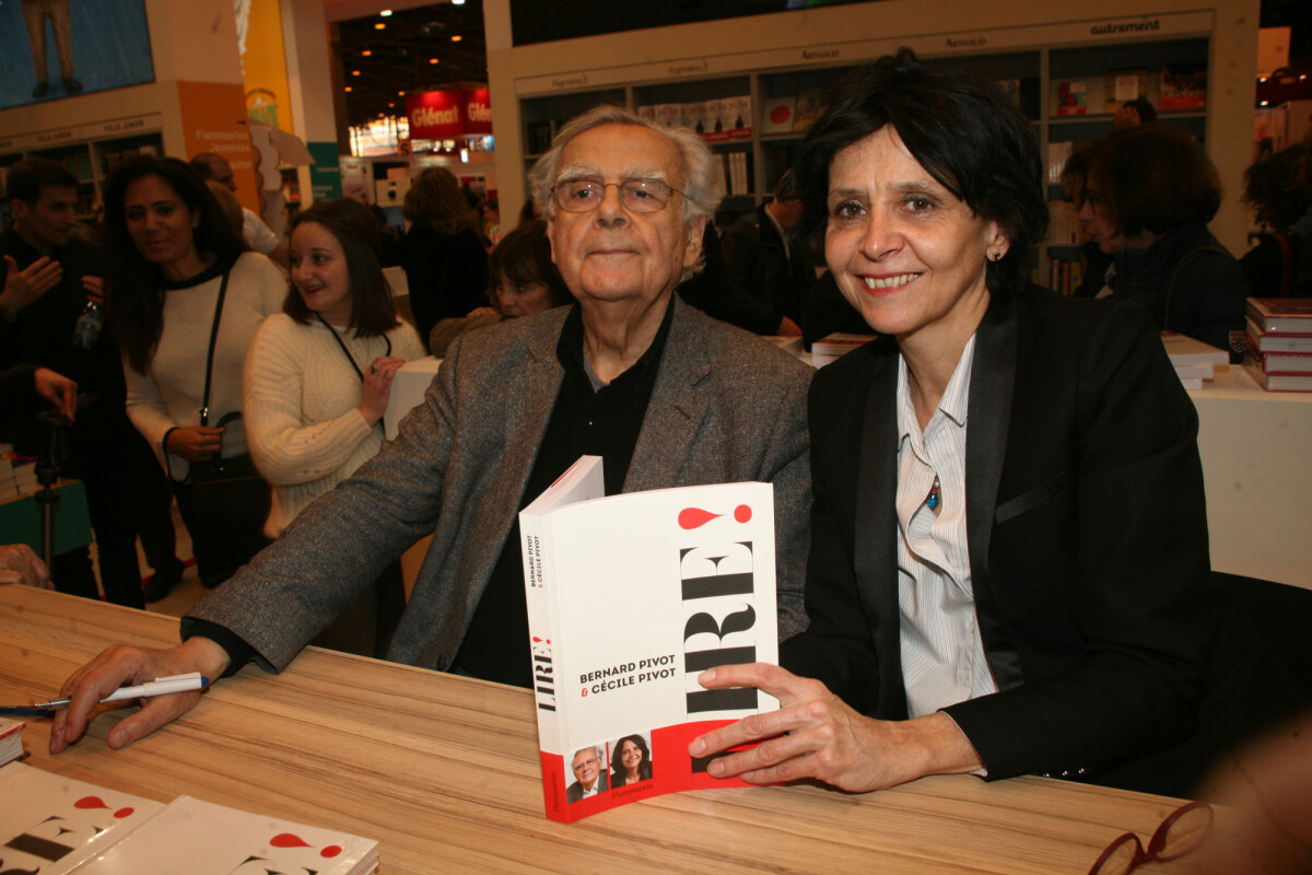 Photo : Bernard Pivot et sa fille Cécile Pivot - Salon du livre à la ...