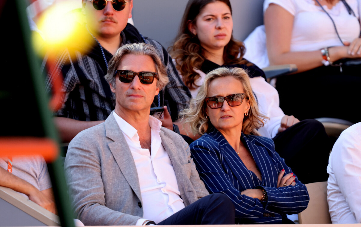 Photo : Caroline Roux et son cher et tendre étaient plus discrets ...