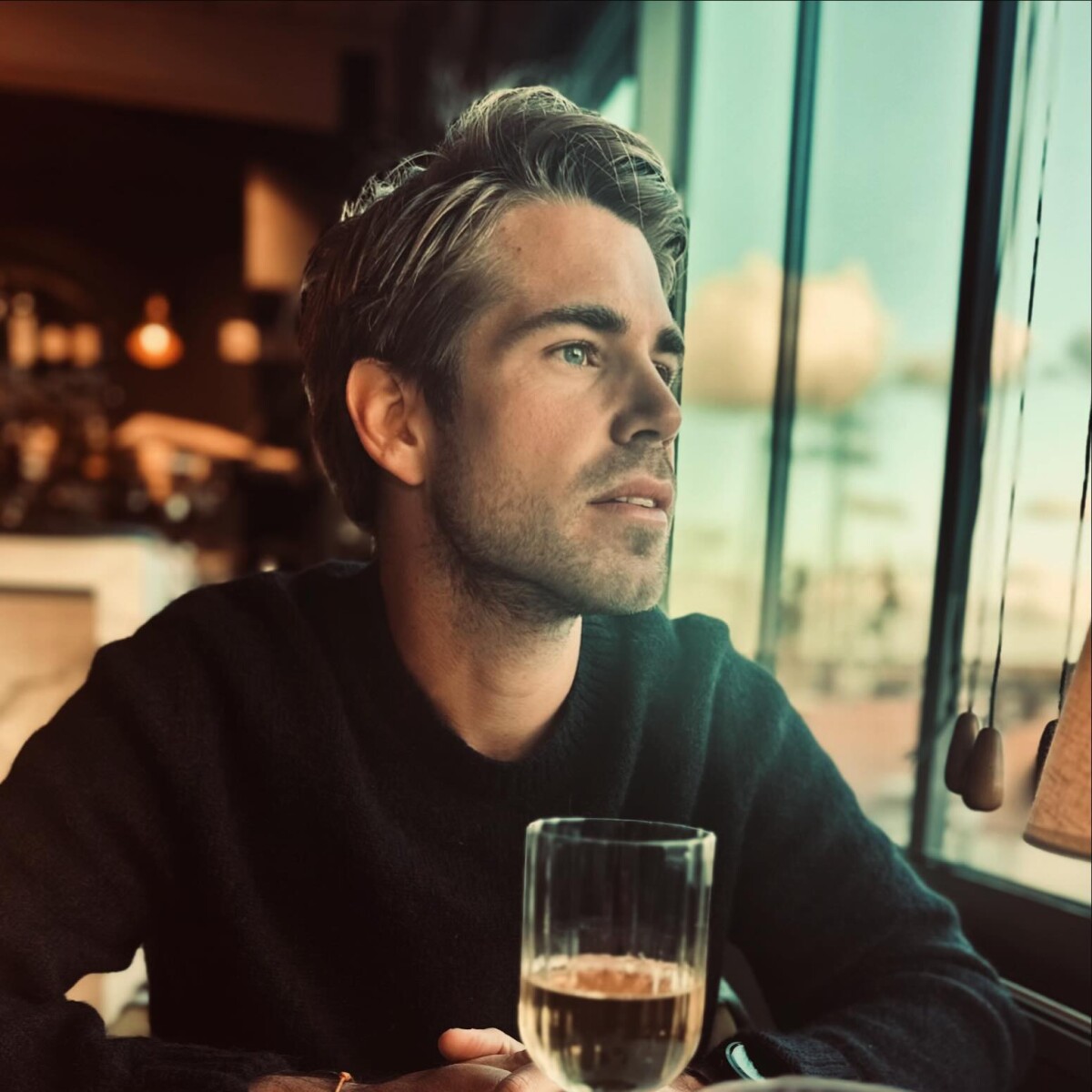 Photo : Giovanni Castaldi prend la pose sur Instagram - Purepeople