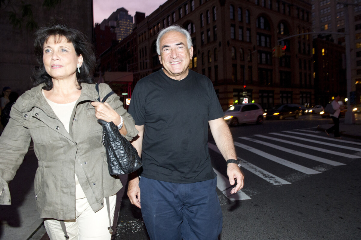 Photo : Dominique Strauss-Kahn et Anne Sinclair quittent leur résidence ...