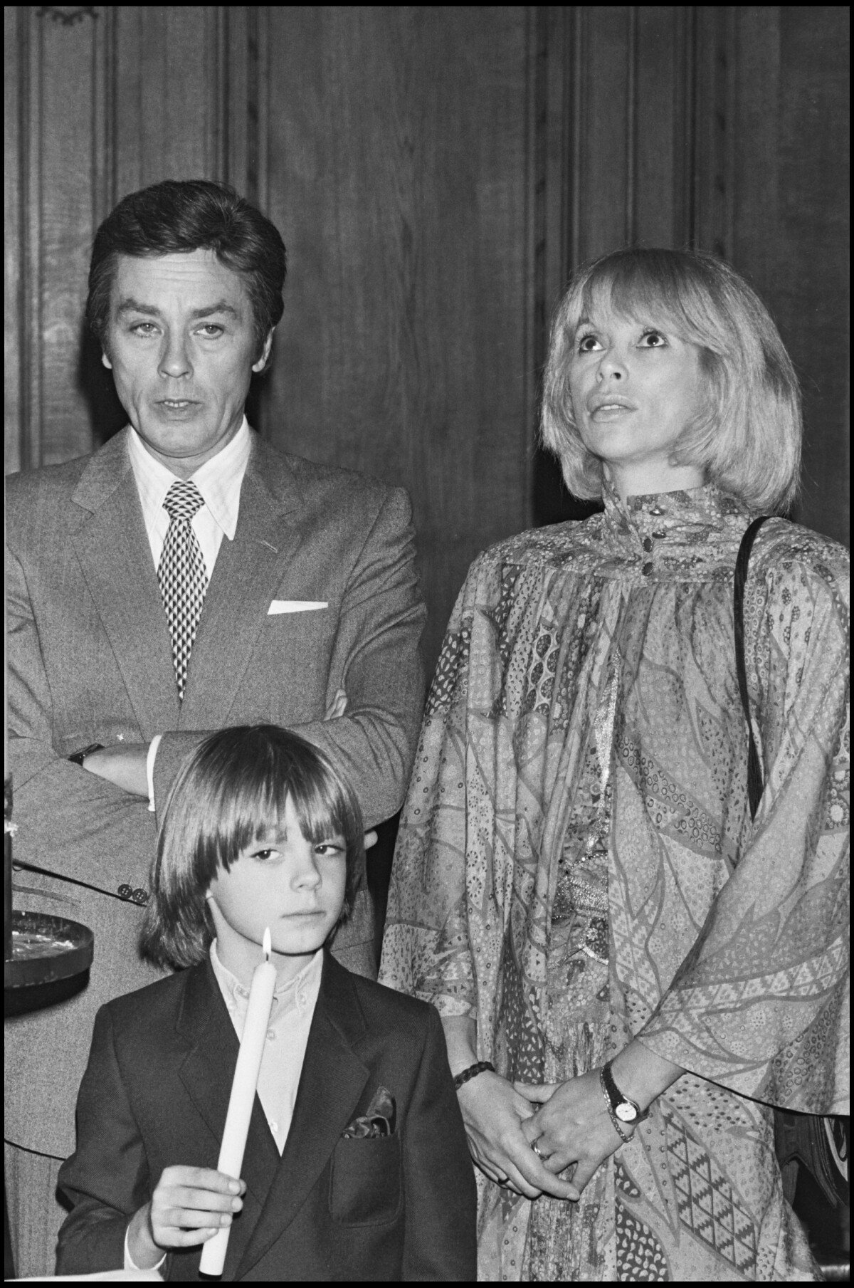 Photo : Archives - Alain, Anthony Delon et Mireille Darc - Purepeople