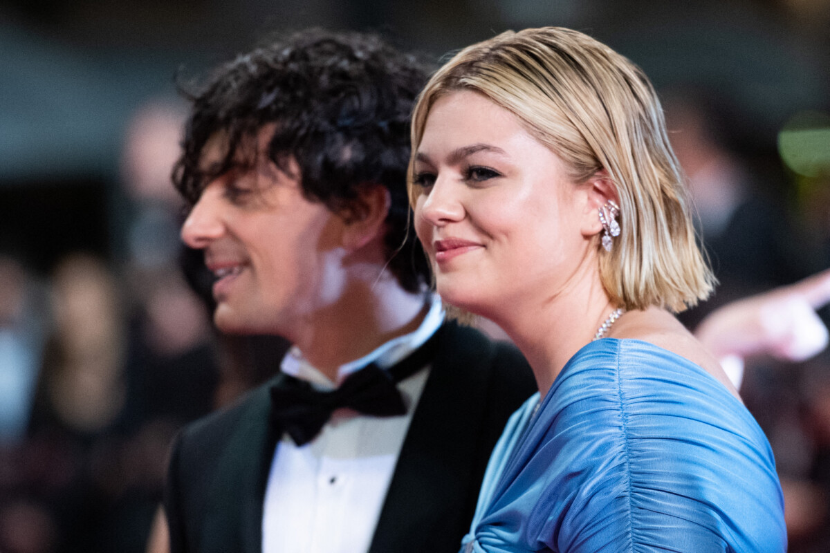 Vidéo : Louane et son amoureux Florian dévoilent une surprise pendant ...