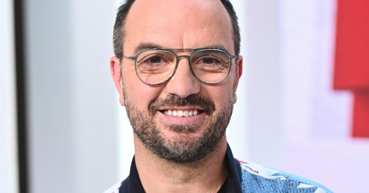 Jarry se confie sur sa vie avec son mystérieux compagnon : "Avant on ...