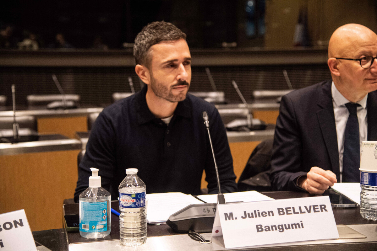 Photo : Julien Bellver - Le présentateur de l'émission Quotidien, est ...