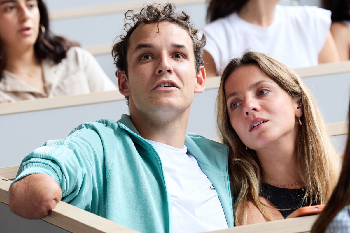 Photo : Théo Curin et sa compagne Marie-Camille Fabas - Célébrités en ...
