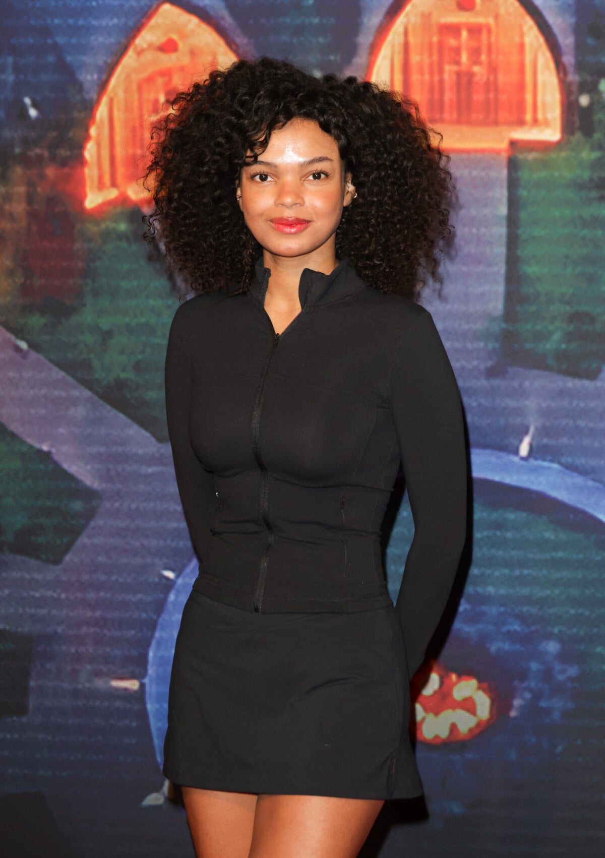 Photo : Alexane Najchaus - Avant-première de la série "Loups Garous" au ...