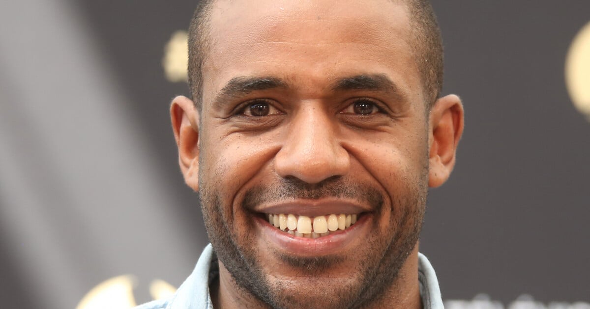 Loup-Denis Elion en couple ! L'acteur habituellement discret sur sa vie ...
