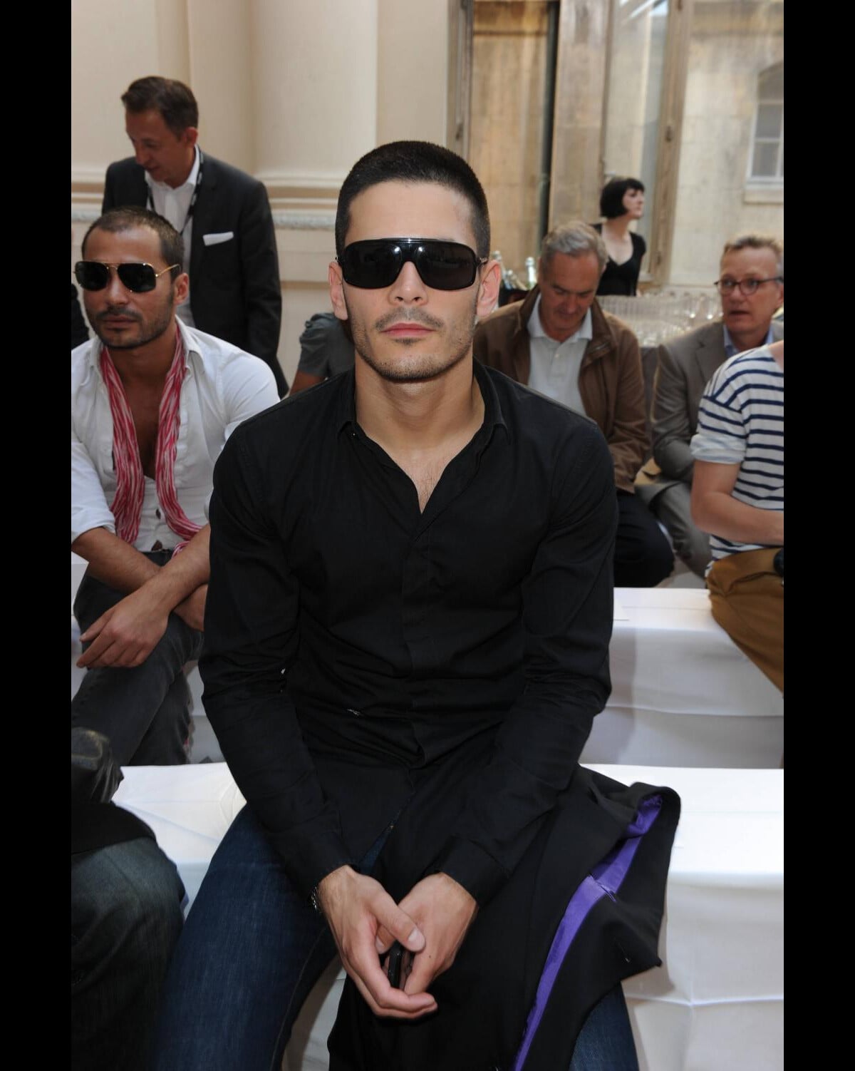 Photo : Grégoire Colin lors du défilé Francesco Smalto à Paris, le 24 ...