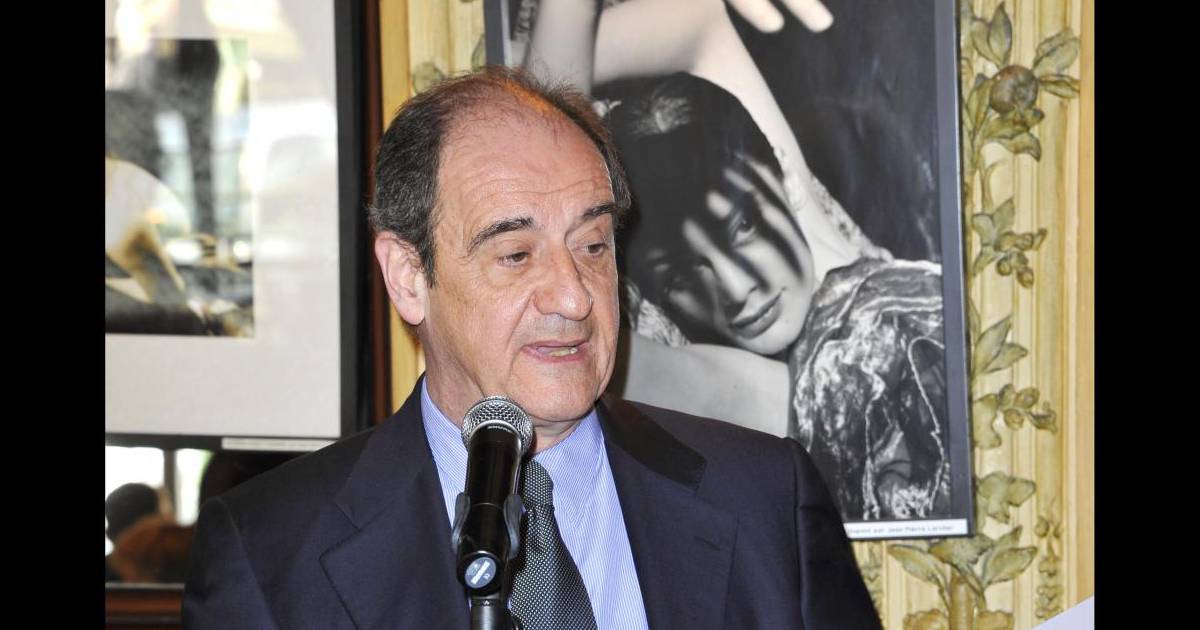 Pierre Lescure, Paris, le 23 mars 2011 - Purepeople