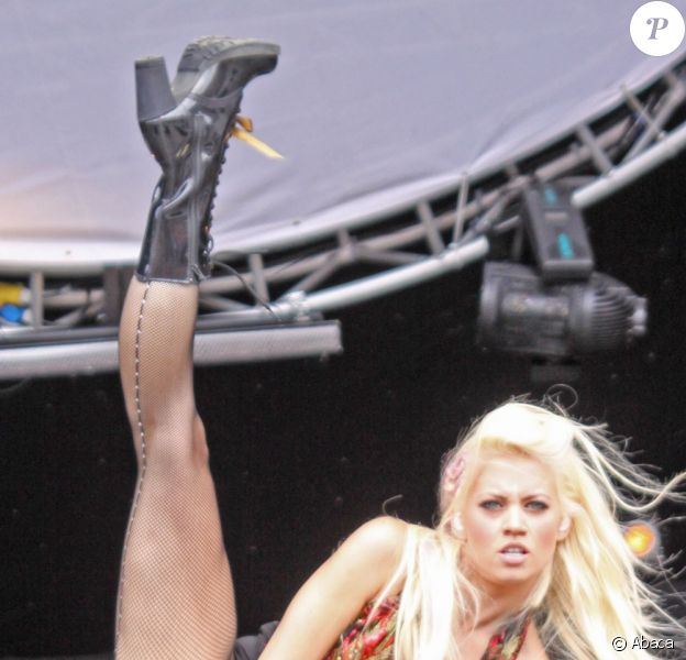 Kimberly Wyatt Ex Pussycat Doll Dévoile Ses Courbes Dans Un Tout