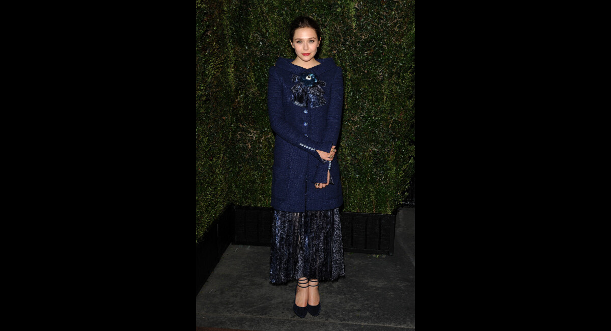 Photo : Elizabeth Olsen lors du dîner organisé par Chanel au restautant ...