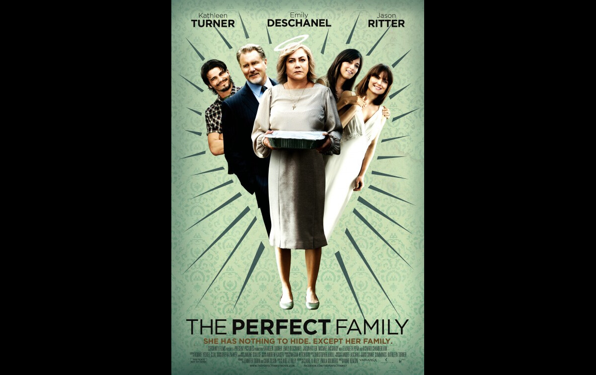 Photo : Affiche de la comédie The Perfect Family. - Purepeople