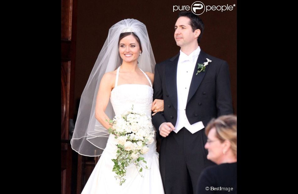 Danica McKellar lors de son mariage en mars 2009 avec le compositeur ...