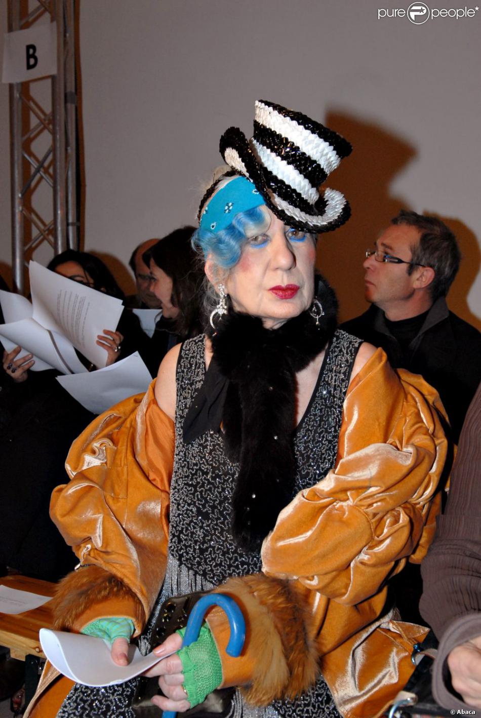 Anna Piaggi à Paris en janvier 2007. - Purepeople