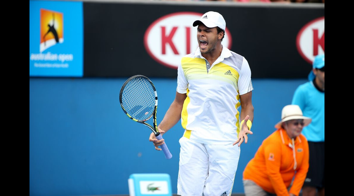 Photo : Jo-Wilfred Tsonga lors de son second tour de l'Open d'Australie face à Go Soeda (6-3, 7 ...