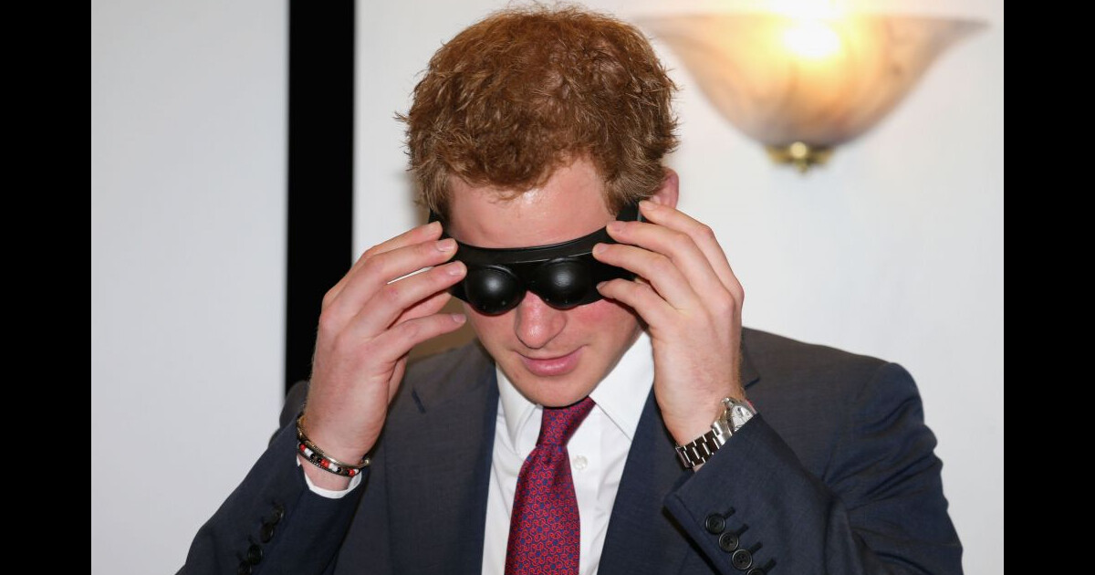 Prince Harry : Bébé à changer, boxe, graffiti... Tout un show à ...