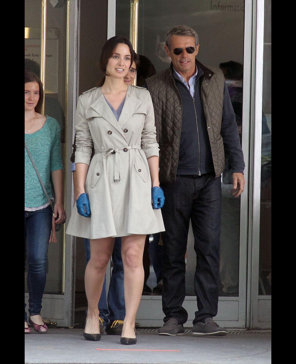 Photo : Bérénice Marlohe avec Lambert Wilson sur le tournage du film 5 ...