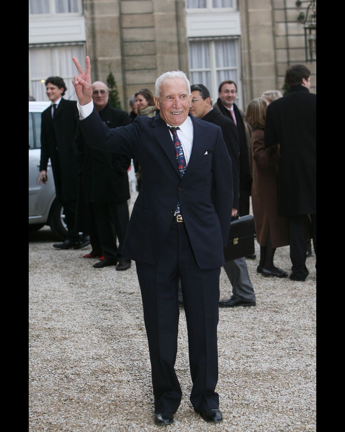 Photo : Alain Mimoun lors de son arrivée au Palais de l'Elysée le 25 ...