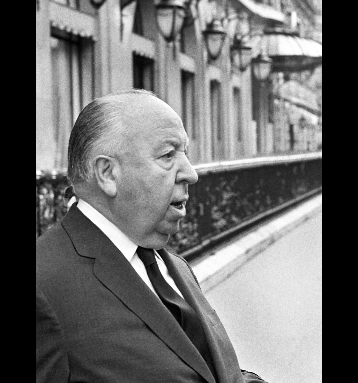 Photo : Alfred Hitchock à Paris. - Purepeople