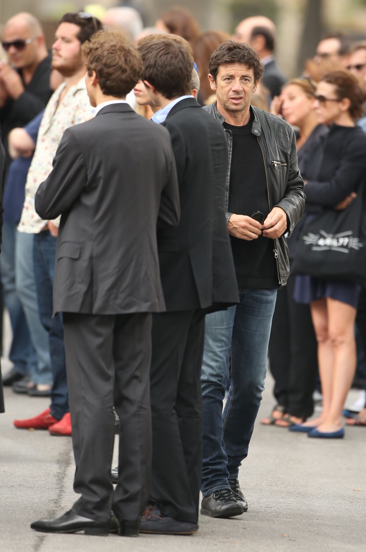Photo : Patrick Bruel à la sortie des obsèques de Valérie Benguigui au ...