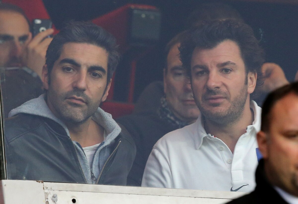Photo : Ary Abittan et Michaël Youn lors du match entre le Paris Saint ...