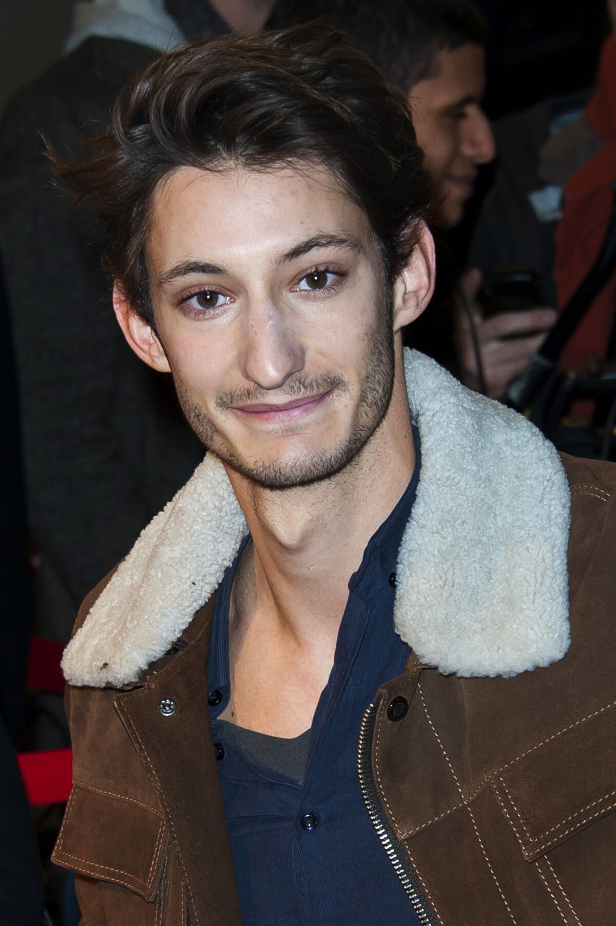 Vidéo : Pierre Niney à la première mondiale du film Le Loup de Wall ...