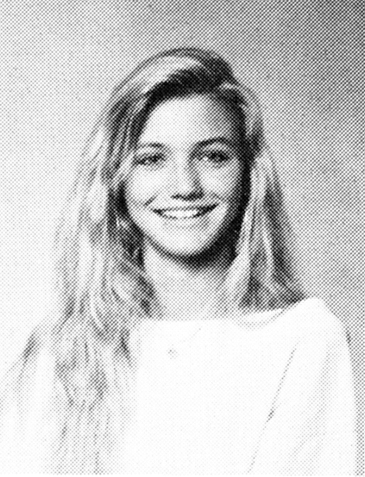 Photo : Cameron Diaz lors de sa Junior Year en 1989 à la Long Beach ...