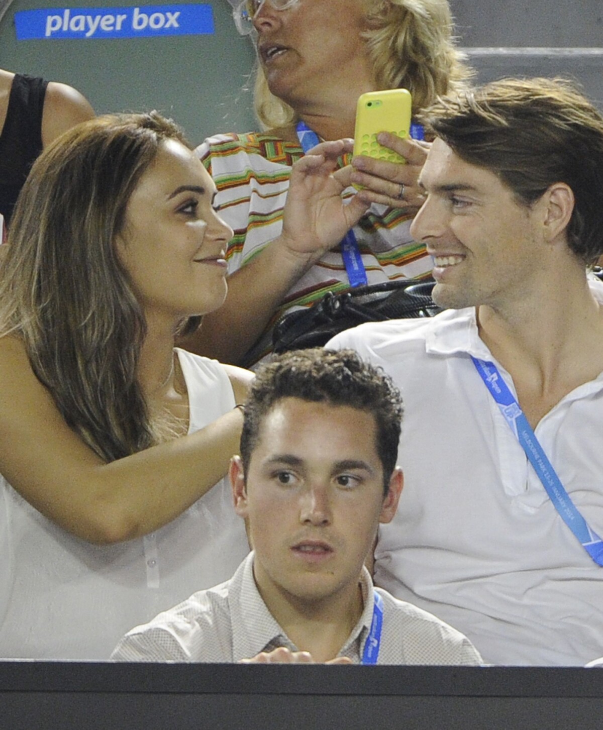 Photo : Camille Lacourt et son épouse Valérie Bègue, regards complices ...