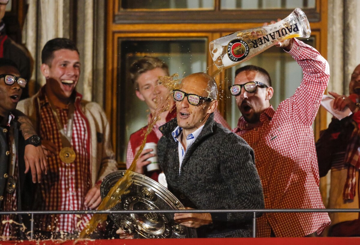 Photo : Franck Ribery et Arjen Robben fêtent le titre de champion d ...