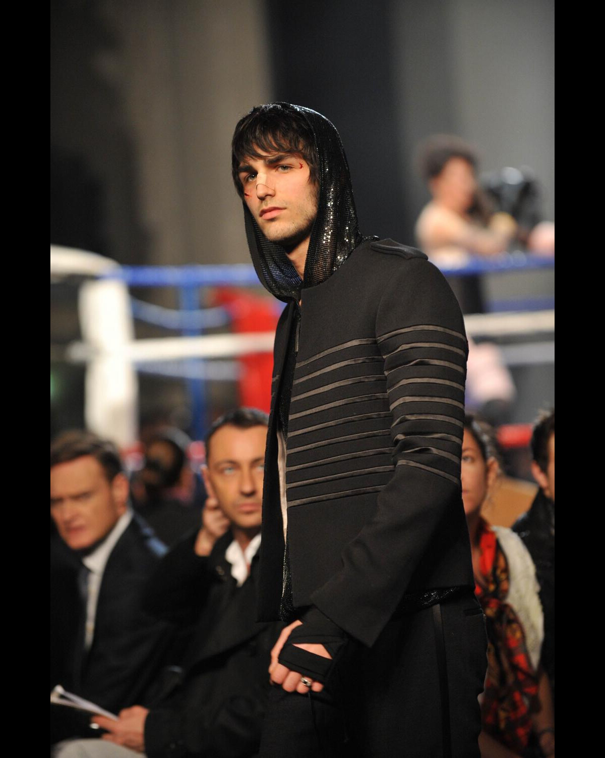 Photo : Tanel, le fils d'Helena Noguerra, défile pour Jean Paul Gautier ...