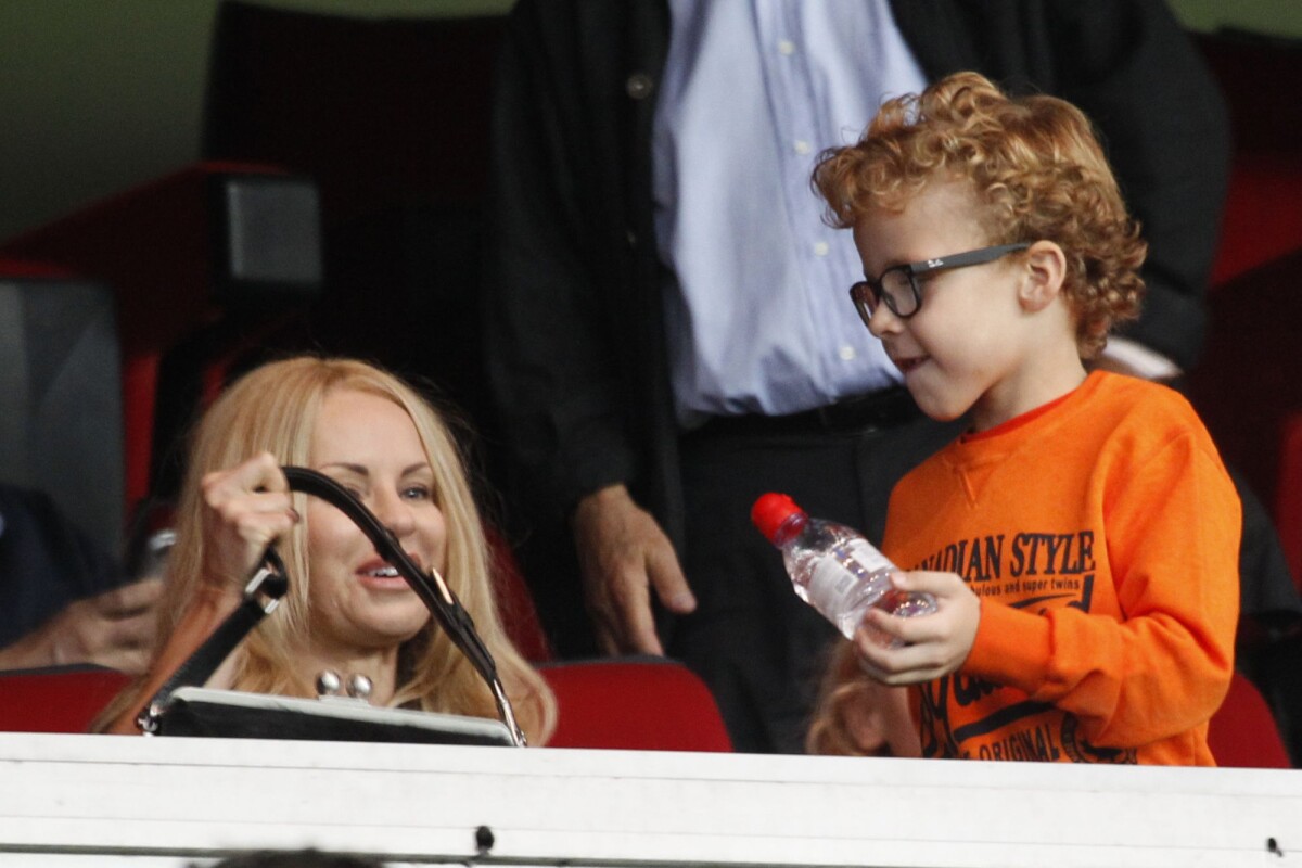 Photo : Helena Seger et son fils Vincent lors du match entre le Paris ...