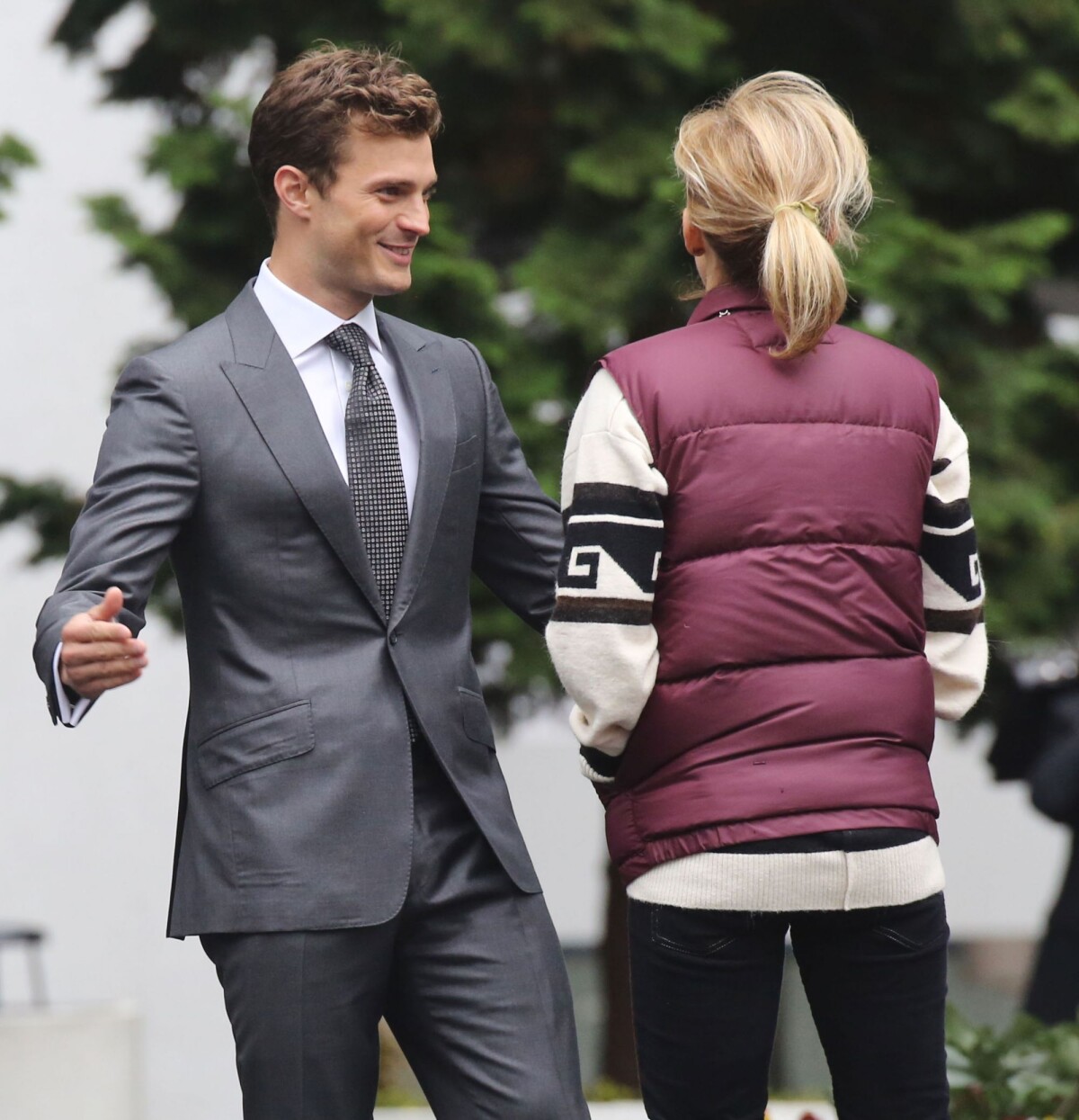 Photo : Jamie Dornan avec Sam taylor-Johnson sur le tournage de "Fifty ...