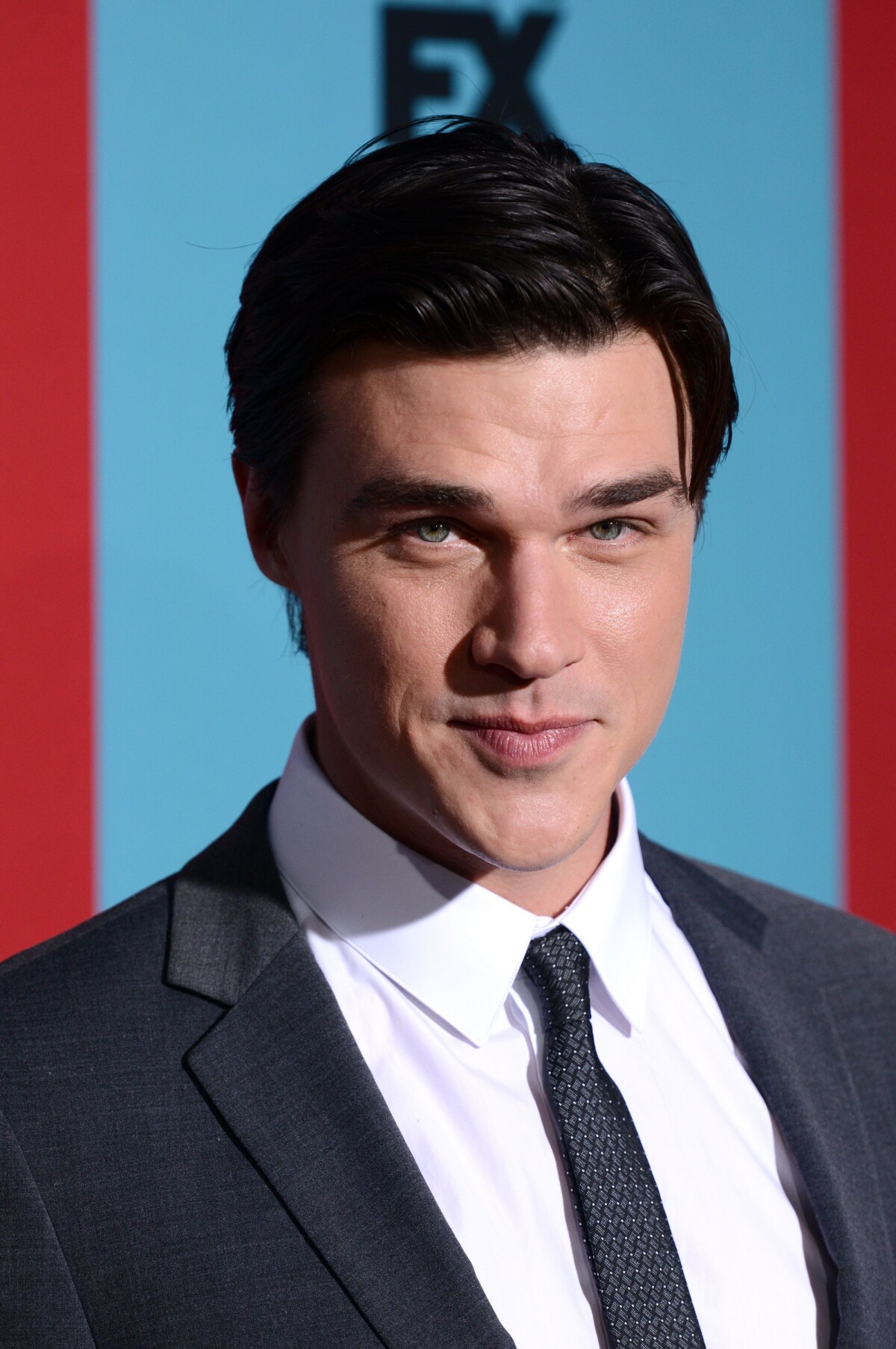 Photo : Finn Wittrock lors de la première d'American Horror Story ...