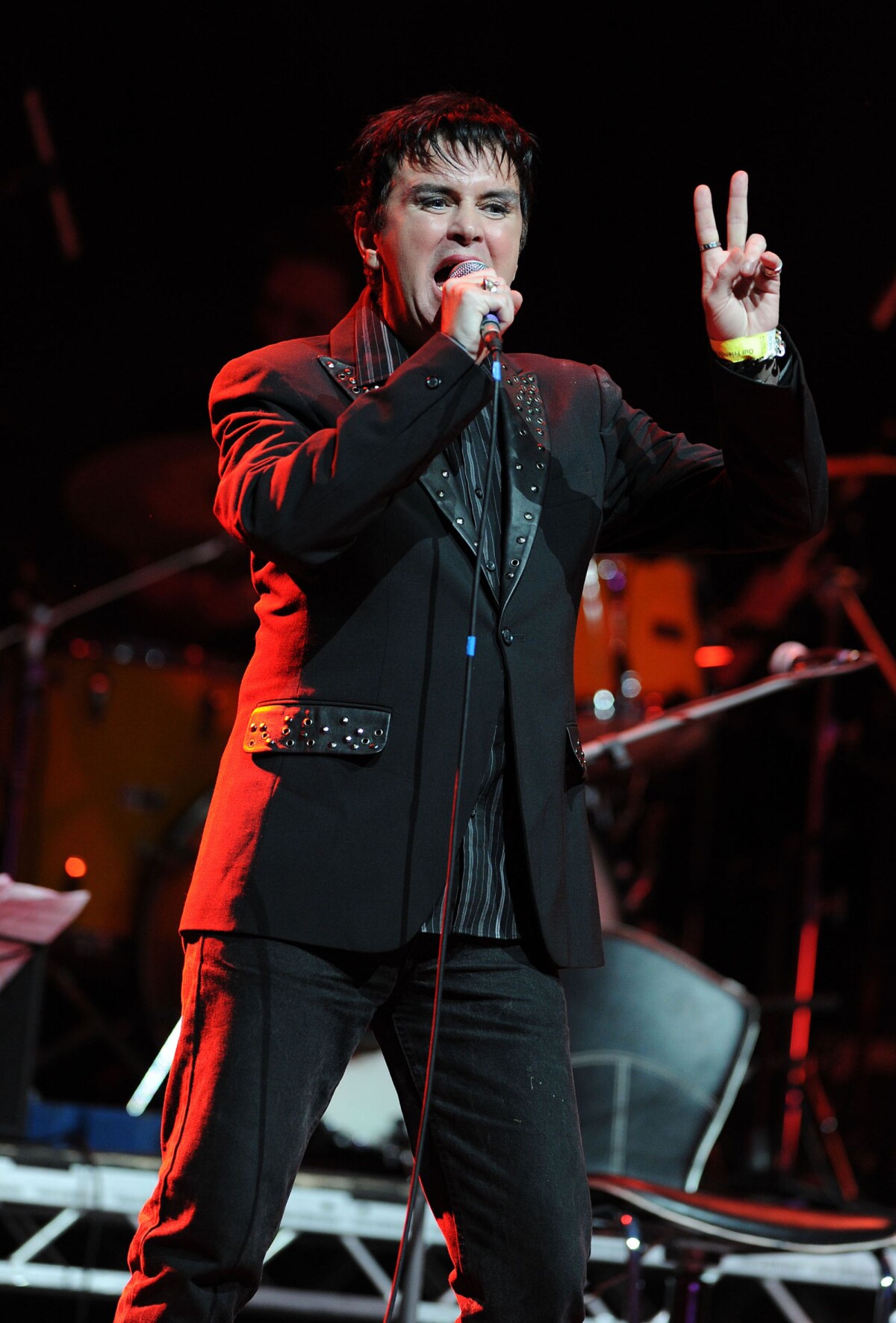 Vidéo : Steve Strange avec Visage, en 2010. - Purepeople