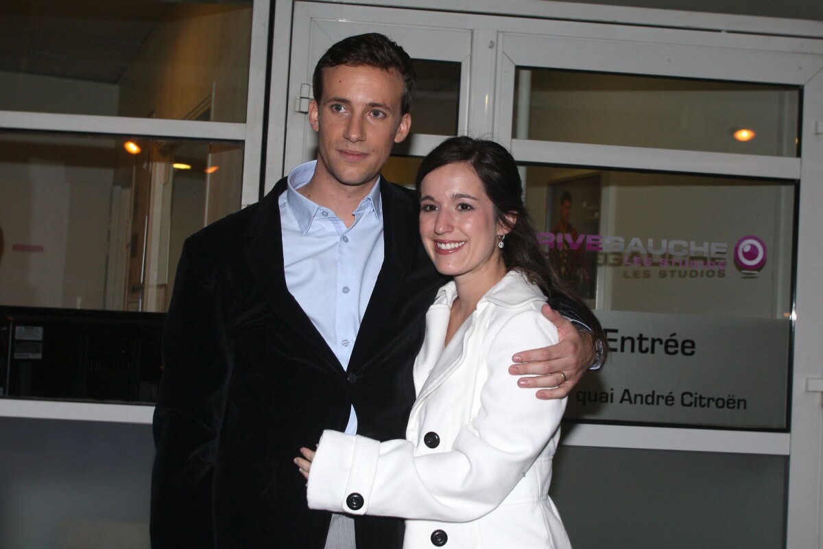 Photo : Laurent de Villiers et sa femme devant les studios de Canal ...