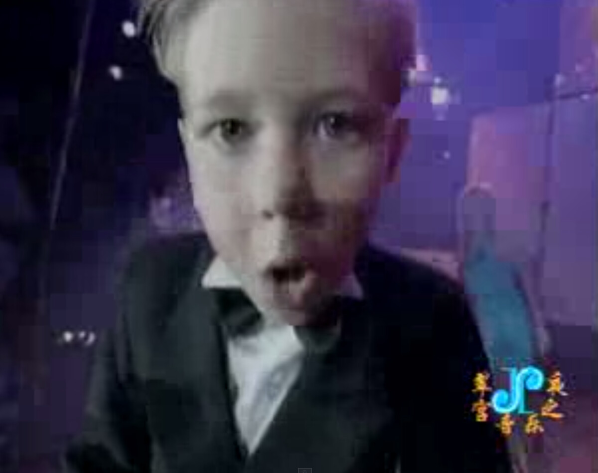 Photo : Le jeune Jordy en live aux World Music Awards, à Monaco en ...