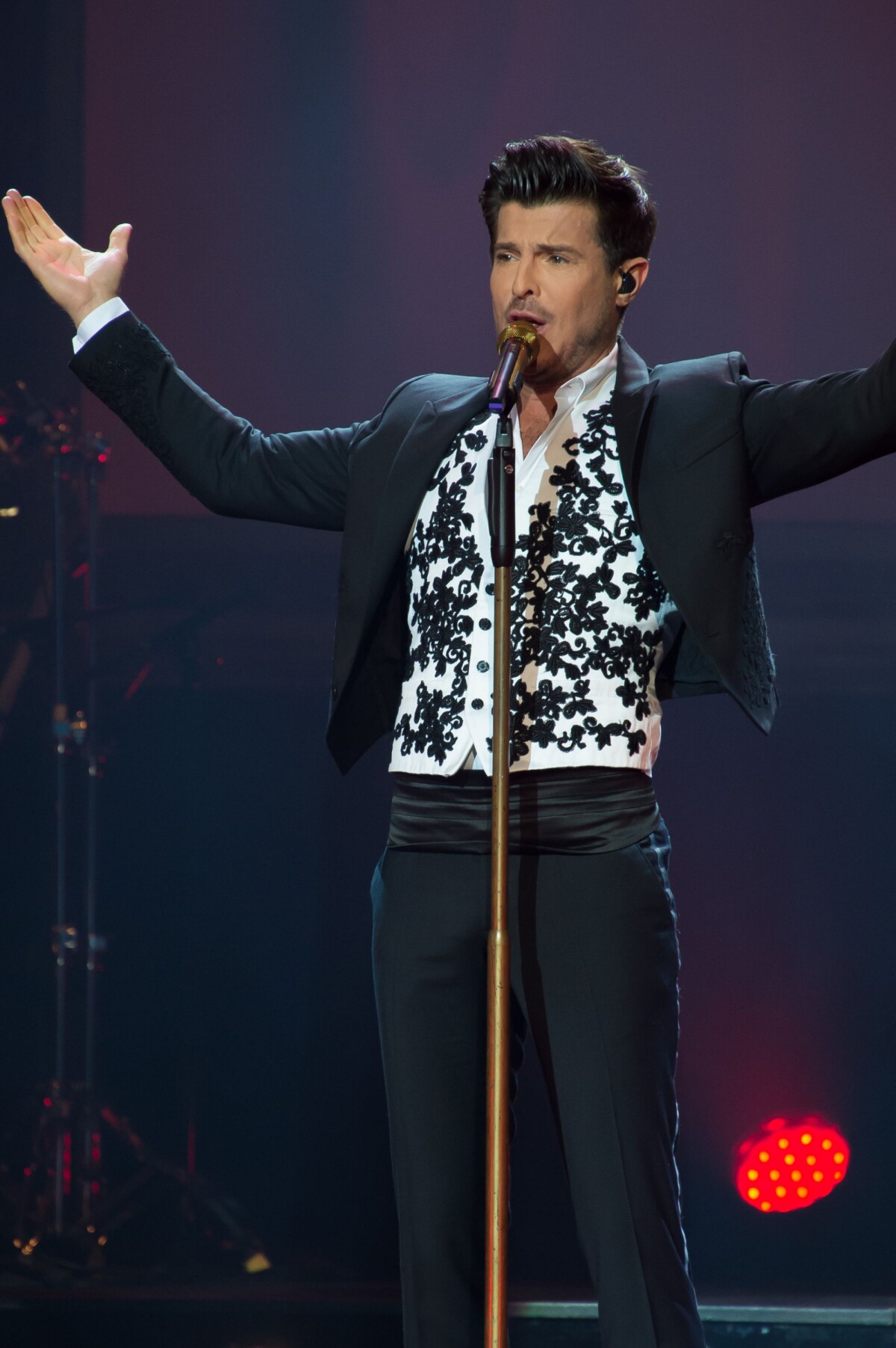 Photo : Exclusif - Vincent Niclo - Vincent Niclo en concert à l'Olympia ...