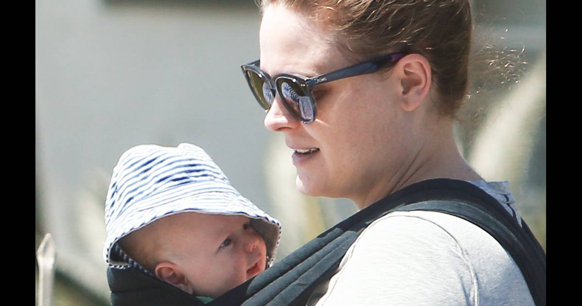 Emily Deschanel : Maman radieuse et sportive pour sa première sortie ...