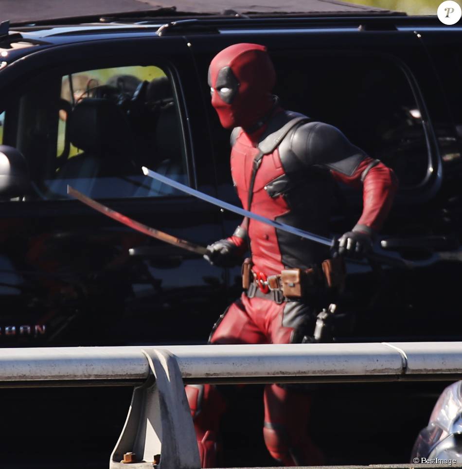 Ryan Reynolds sur le tournage du film Deadpool à Vancouver, le 9 avril ...