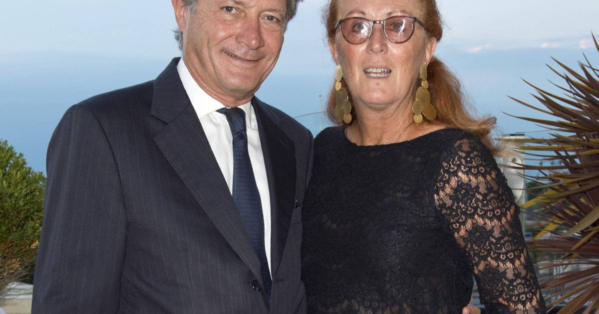 Le maire de Deauville Philippe Augier et son épouse Béatrice assistent ...