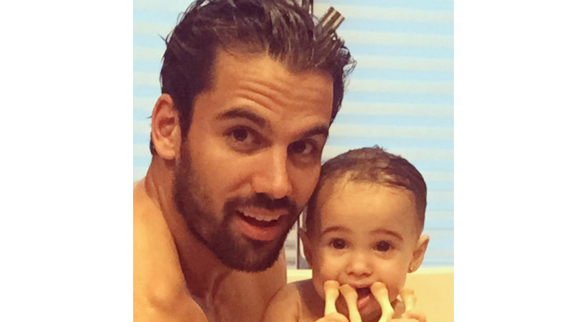 Photo : Jessie James Decker et Eric Decker, ici avec sa fille Vivianne ...