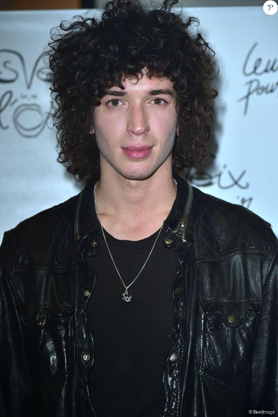 Julian Perretta - Photocall du concert caritatif Leurs Voix Pour l ...