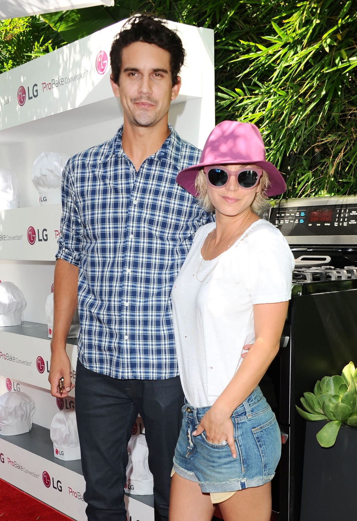 Photo : Kaley Cuoco, Ryan Sweeting à Culver City, le 22 août 2015 ...
