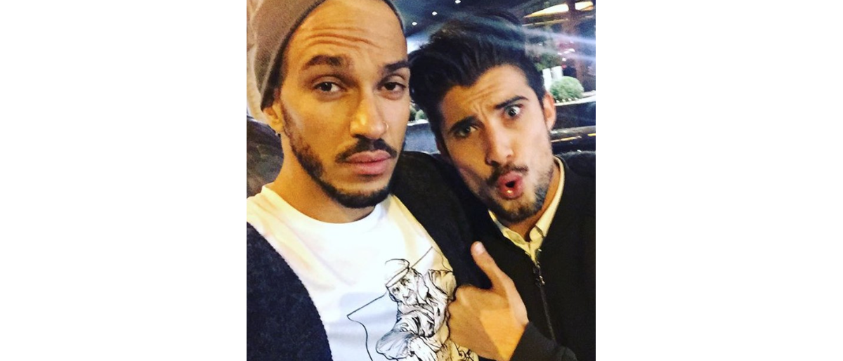Photo : Ali Suna à sa sortie de Secret Story 9, avec Nicolas, le 23 ...