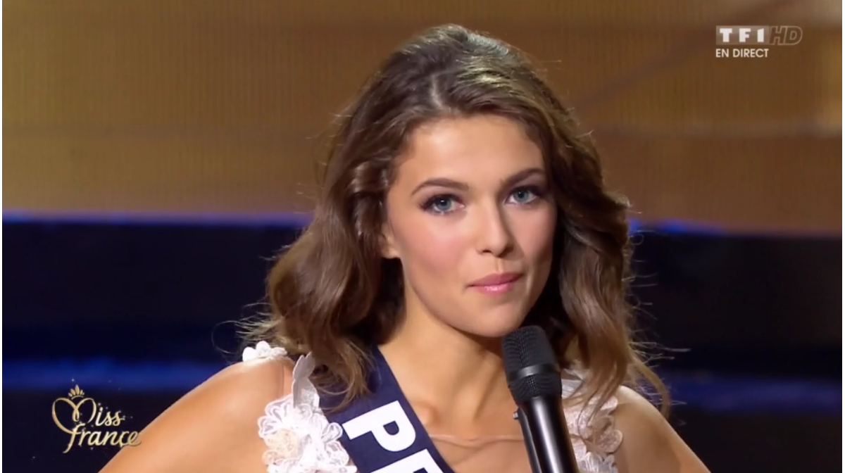 Photo : Miss Provence - Les 12 finalistes se présentent, lors de l ...