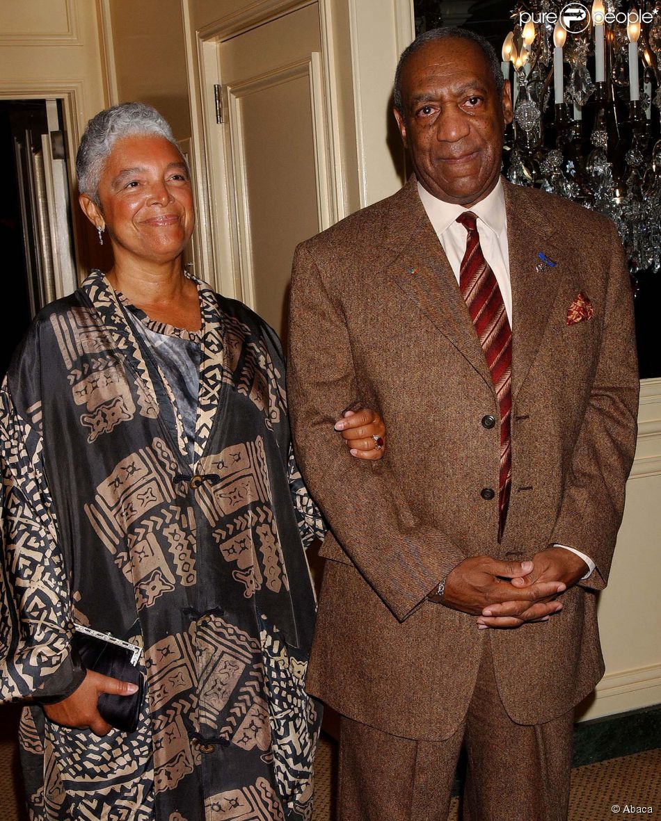 Bill Cosby et sa femme Camille à Los Angeles, le 20 avril 2004 ...