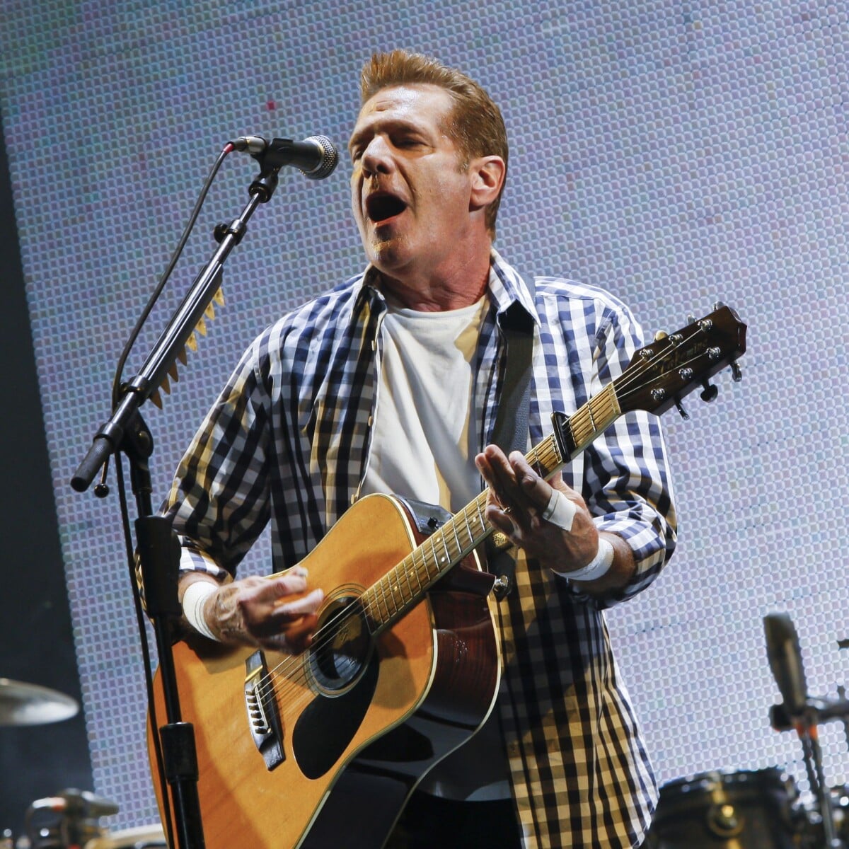 Photo : File photo : Timothy Bruce Schmit, Don Henley, Joe Walsh and ...