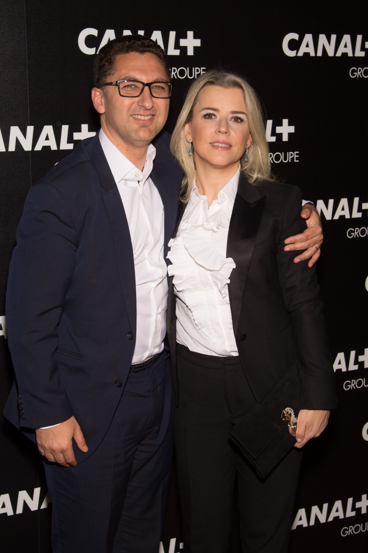 Photo : Maxime Saada (Directeur General du Groupe Canal+) et sa femme ...