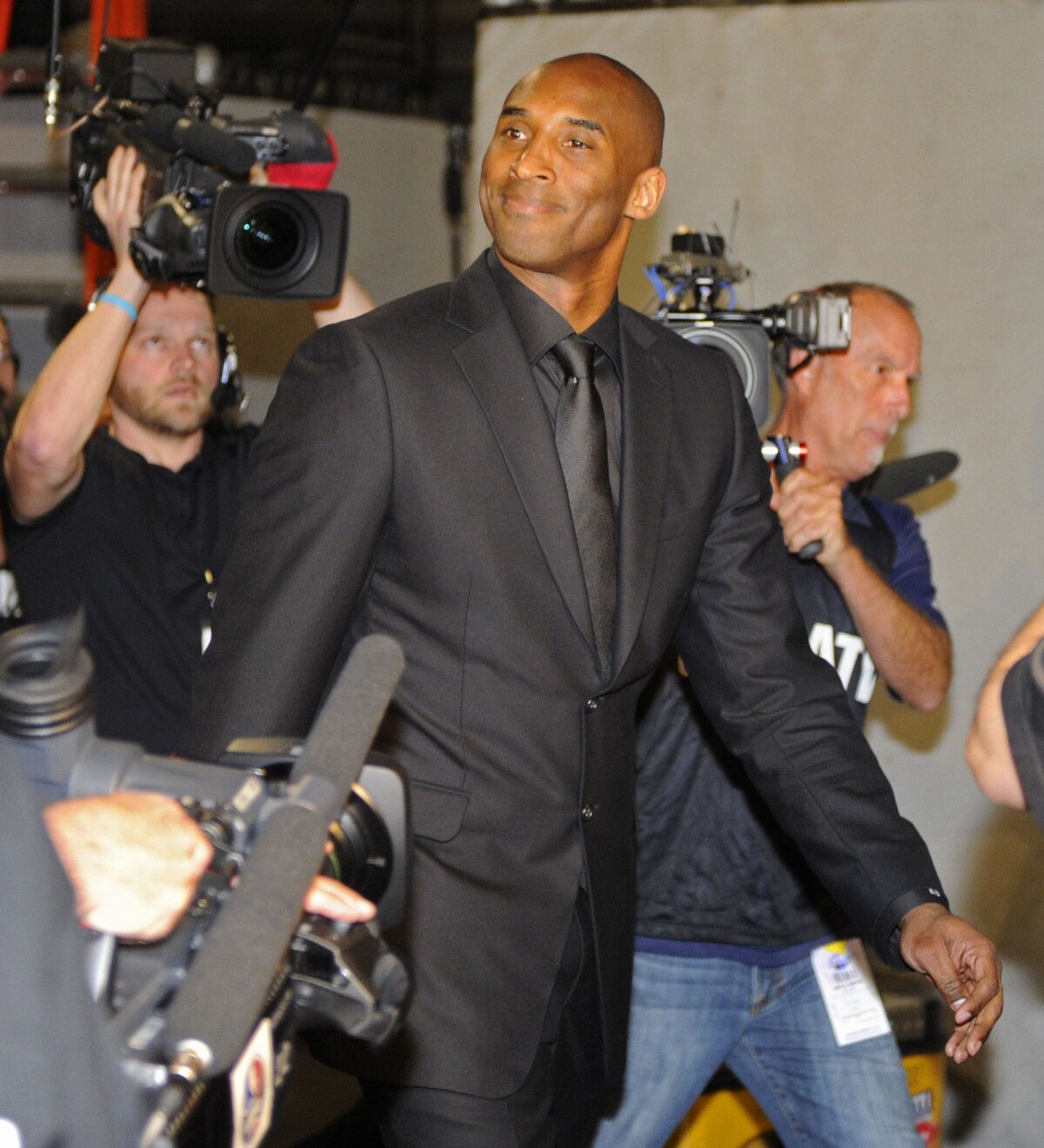 Photo : Kobe Bryant arrive au Staples Center. Los Angeles, le 13 avril ...